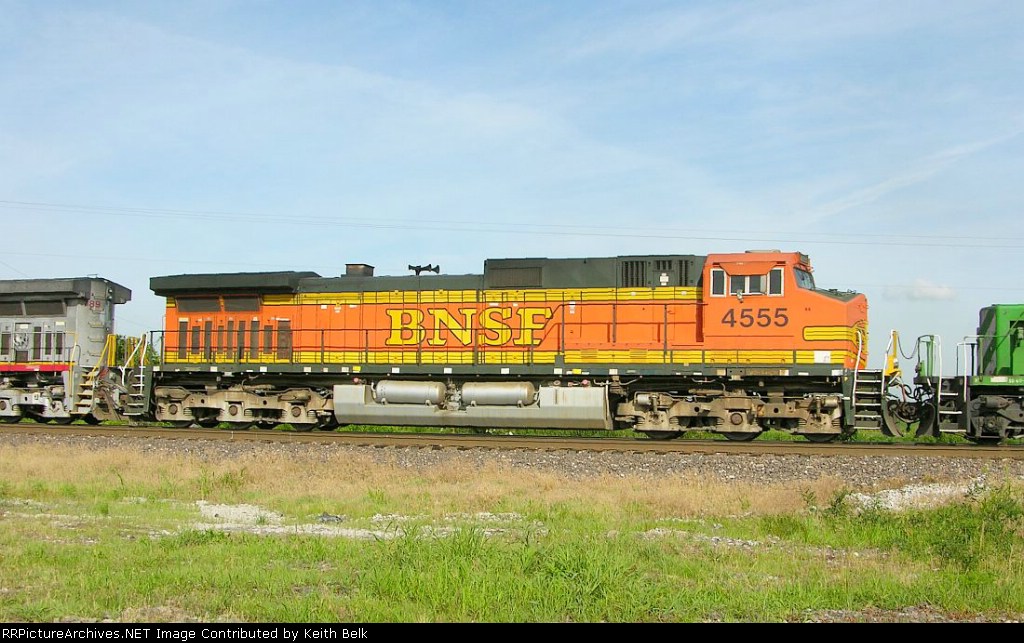 BNSF 4555